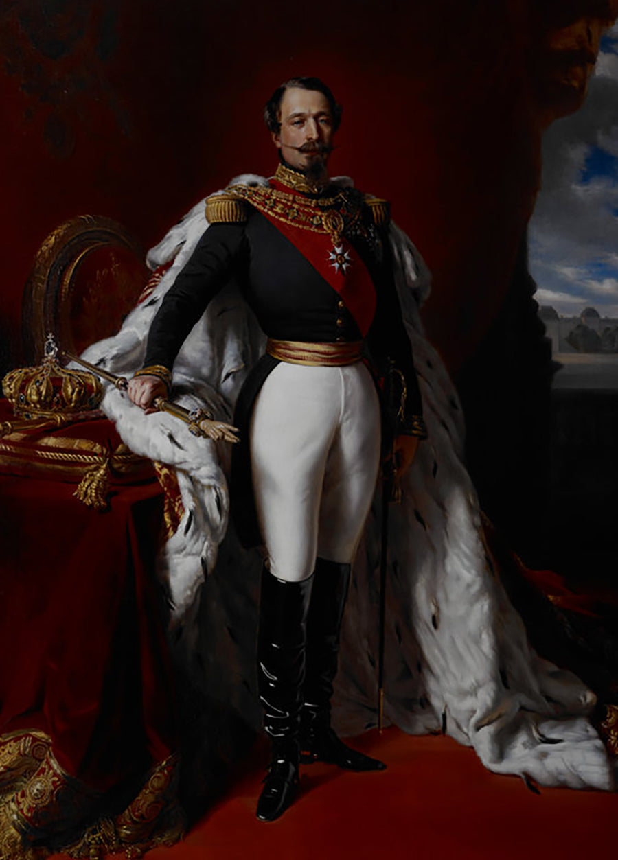 Cloaks, capes & mantles: What’s the difference